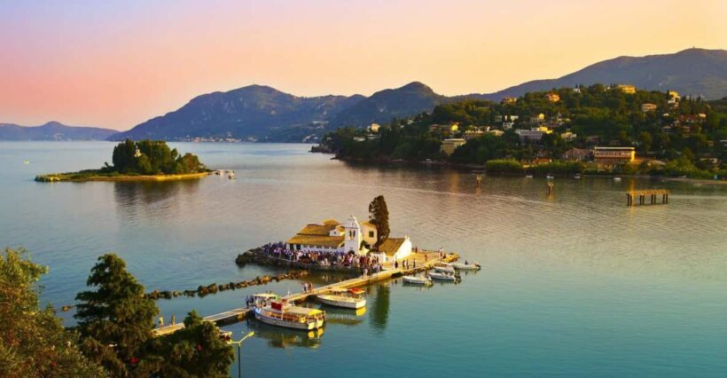 Private Sunset Tour around Corfu Town with Christina Boat - Key Points