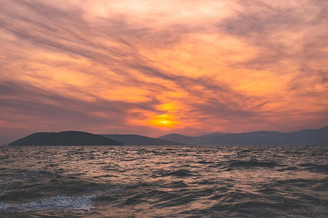 Private Sunset Tour from Split + Bottle of Wine Included - FAQs