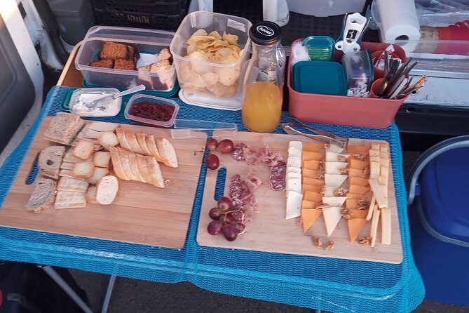 Private Sunset Tour to Pico do Arieiro with Drinks, Food & Music - FAQs