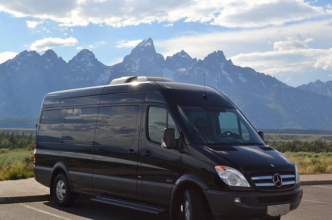 Private SUV Transfers to/ from Jackson Hole Airport JAC - Who Should Book This?
