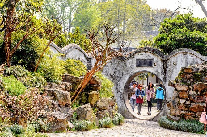 Private Suzhou Garden and Water Town Highlight Trip with Hotel or Railway Station Transfer - Key Points