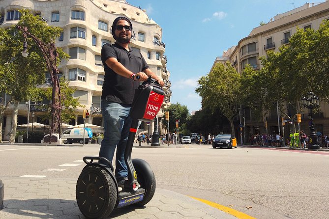 Private Tailored Excursion - Barcelona Segway Tour - Meeting Point and Logistics