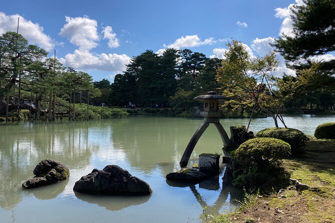 Private Tailored Kanazawa Highlights Tour With a Local - Connecting With the Vibrant Art Scene