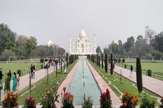 Private Taj Mahal & Agra Day Trip by Car From Delhi All Inclusive - Who Should Book This Tour?