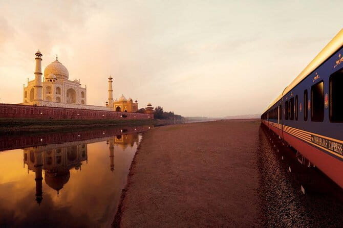 Private Taj Mahal and Agra Fort Day Trip By Superfast Train From Delhi - What Travelers Say