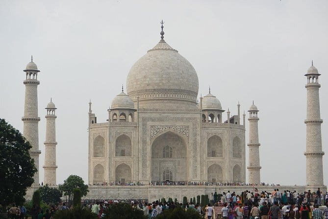 Private Taj Mahal and Agra Tour by Gatimaan Express - Introduction: An Efficient Way to Experience Agra