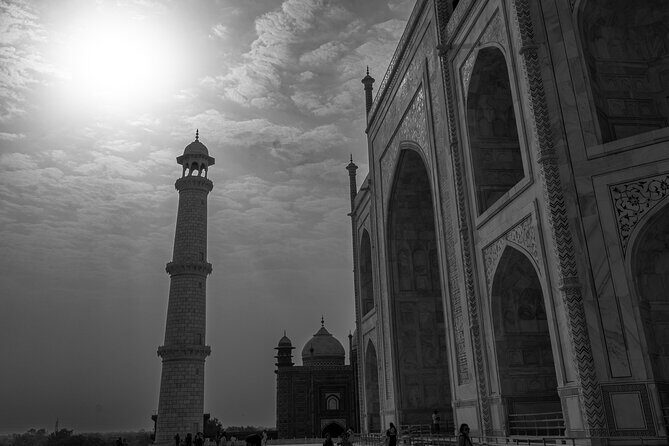 Private Taj Mahal Day Tour with Agra fort & Baby Taj by Car - FAQ