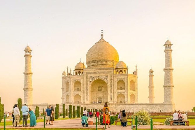 Private Taj Mahal Sunrise Day Tour From Delhi by Ac Car - All Inclusive - What’s Included and What’s Not