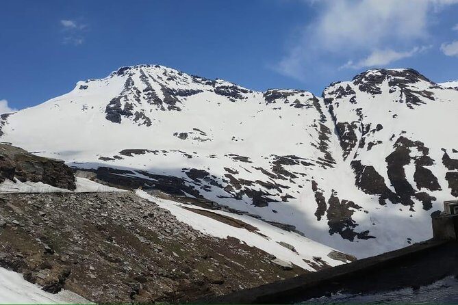Private Taj Mahal With Shimla Manali Tour AC Car Guide Sightseeing With Meal - What the Tour Does Well