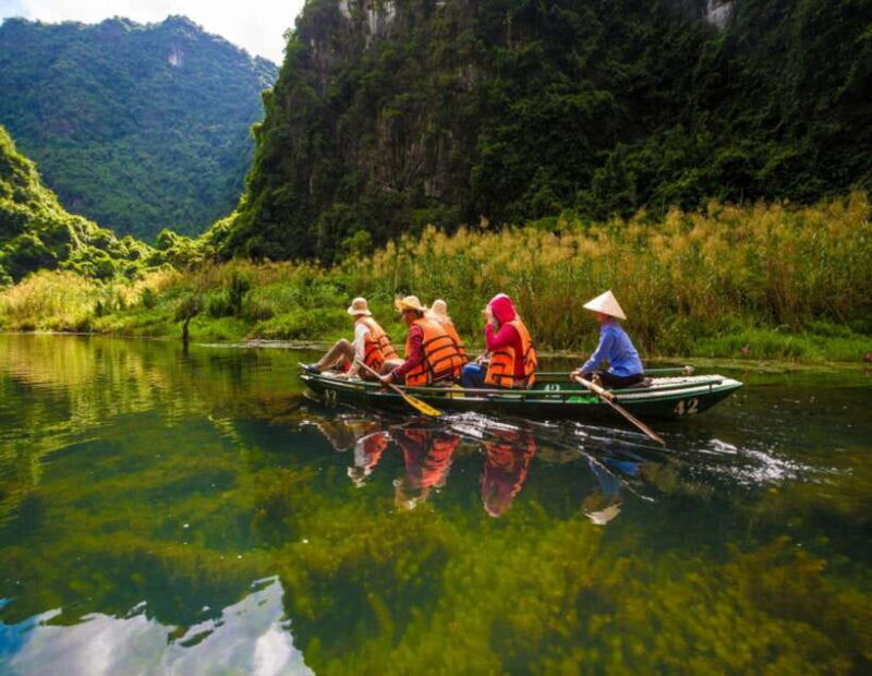 Private Tam Coc, Mua Cave & Hoa Lu Day Tour from Hanoi - What Makes This Tour Stand Out?