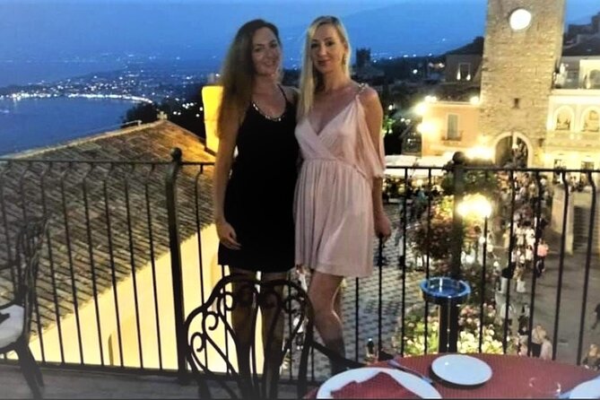 Private Taormina Sunset Walking Tour With Aperitif - Customizing Your Tour Experience