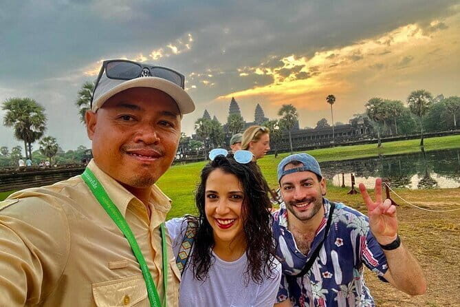 Private Taxi Service between Phnom Penh and Siem Reap - The Sum Up