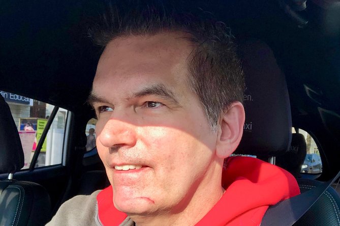 Private Taxi Tour City East & West History and Architecture 3-4h - Inclusions