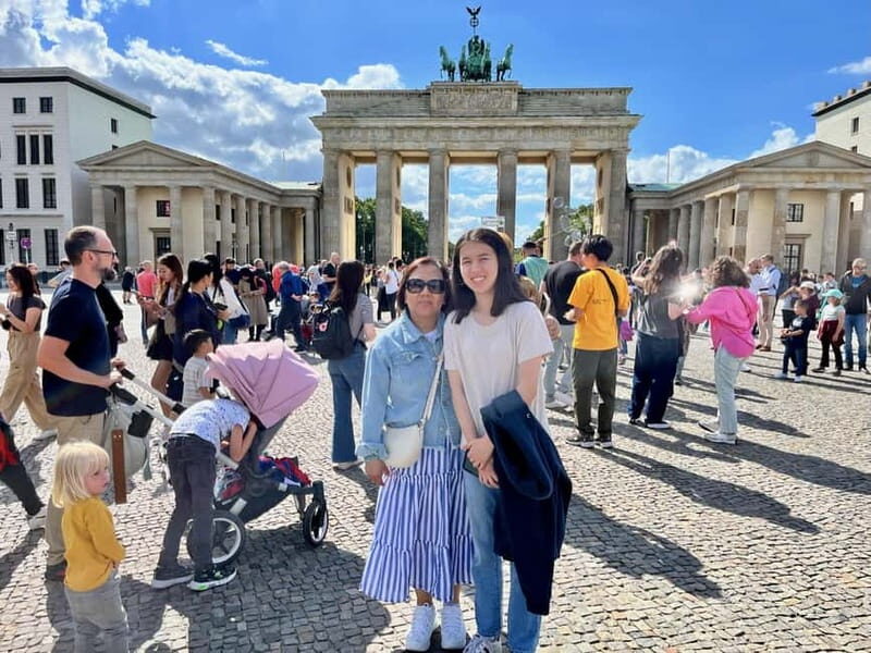 Private Taxi Tour through Berlin East and West and Kiez 4-6h - An In-Depth Look at the Experience