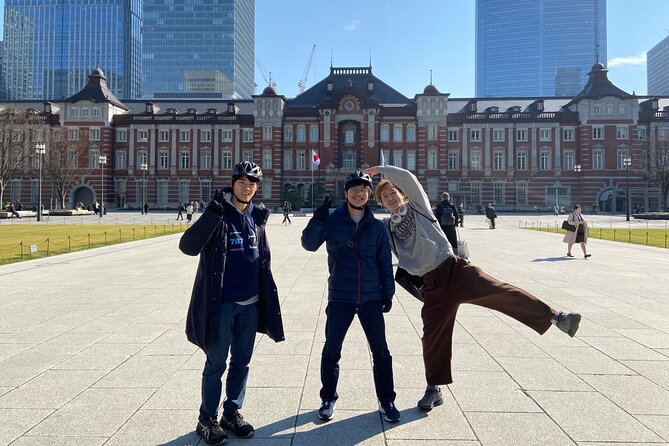 Private Tokyo Discovery Tour With a Local Expert - Booking and Cancellation Policy
