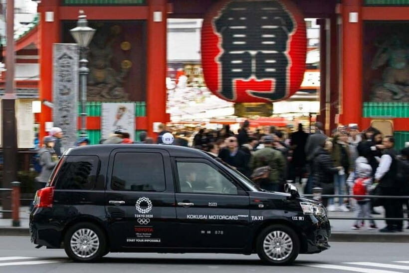 Private Tokyo Guided Tour with Guide and Vehicle - Transportation and Group Size: Why It Matters