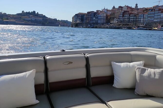 Private Tour 1h: Foz, Ribeira and Pte. D.luis, group price up to 6px - Who Will Love This Tour?