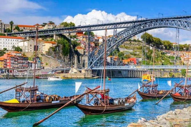 Private tour 3 days Fatima-Aveiro-Porto-Guimaraes-Braga-Santiago de Compostela - A Detailed Look at the 3-Day Itinerary