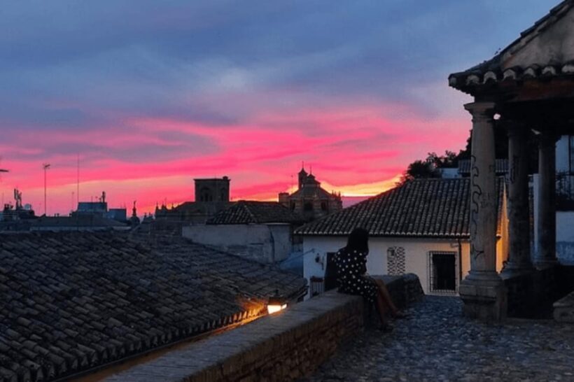 Private Tour: 4 Cultures, Granada in depth - The Albaicín: Moorish Charm and Panoramic Views
