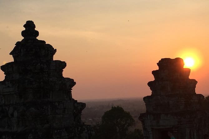 Private Tour 4 days Angkor area from Siem Reap - Day 2: Sacred Mountain and Artistic Masterpieces