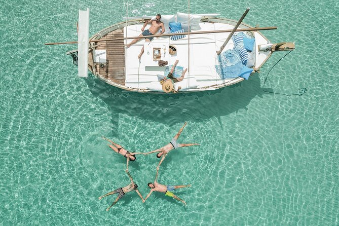 Private Tour 4 hours Es Vedra, Atlantis or Cala Comta, Cala Bassa - An In-Depth Look at the 4-Hour Private Ibiza Boat Tour