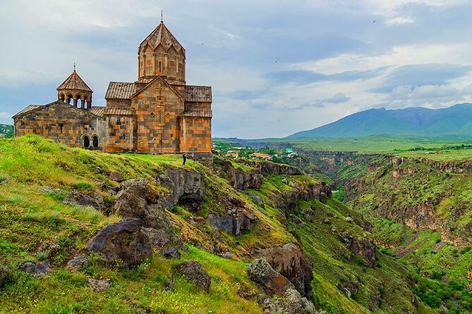 Private Tour: Amberd Fortress, Saghmosavank, Alphabet Monument - FAQ