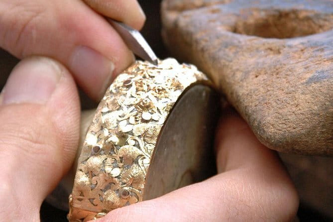 Private Tour Around Local Handcrafts - Why This Tour Works Well for Travelers