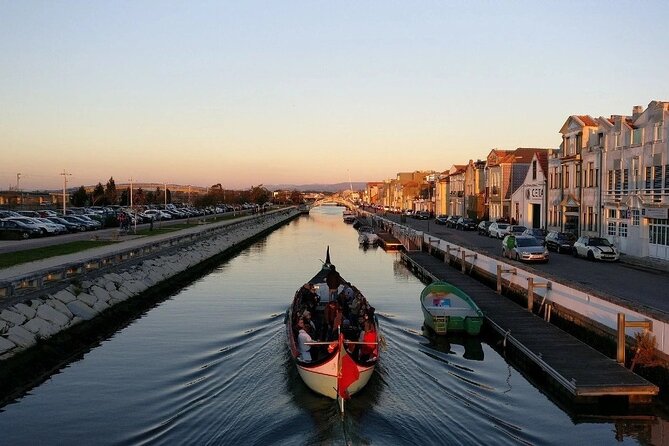 Private Tour: Aveiro and Coimbra with Lunch and Boat Cruise - Savoring Aveiros Delights: Ovos Moles and Local Treats