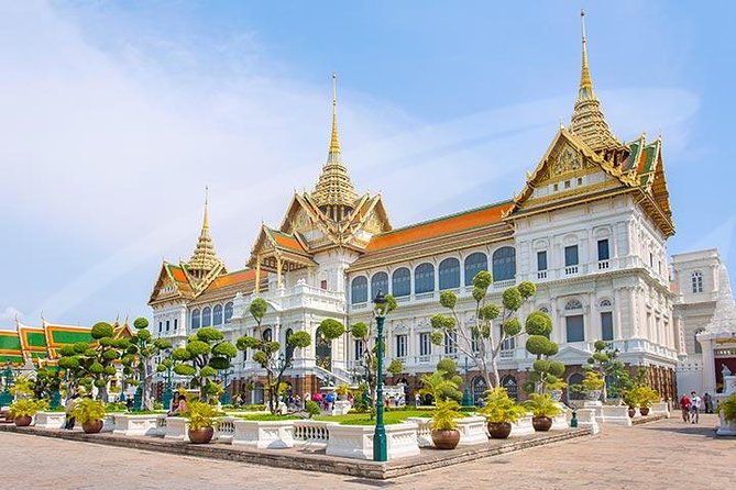 Private Tour: Bangkok's Grand Palace Complex and Wat Phra Kaew - The Role of the Guide