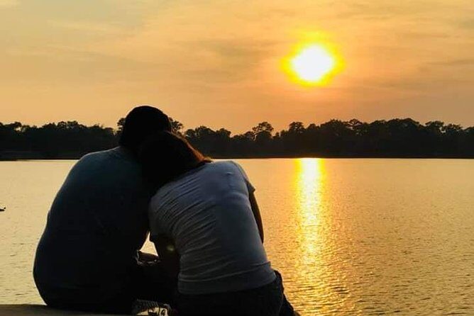 Private Tour By Car ( Angkor Wat Complex + Sunrise ) - Midday Relaxation and Lunch