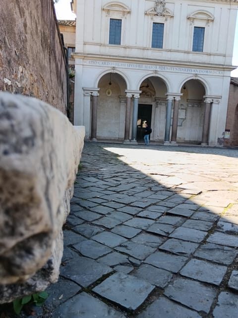 Private tour by car - A Closer Look at the Rome Private Car Tour