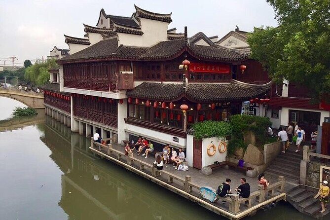 Private tour by metro with Shanghai Museum, Shanghai Tower and Qibao Old Town - Price and Overall Value