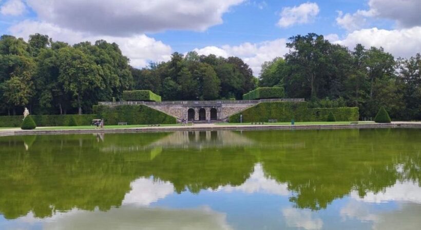 Private tour: Chateaux de Vaux le Vicomte & Fontainebleau - Authentic Experiences Highlighted by Travelers