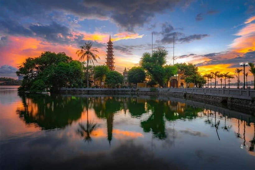 Private tour Discover All Ha Noi Famous Places in Half day - An In-Depth Look at the Hanoi Half-Day Private Tour
