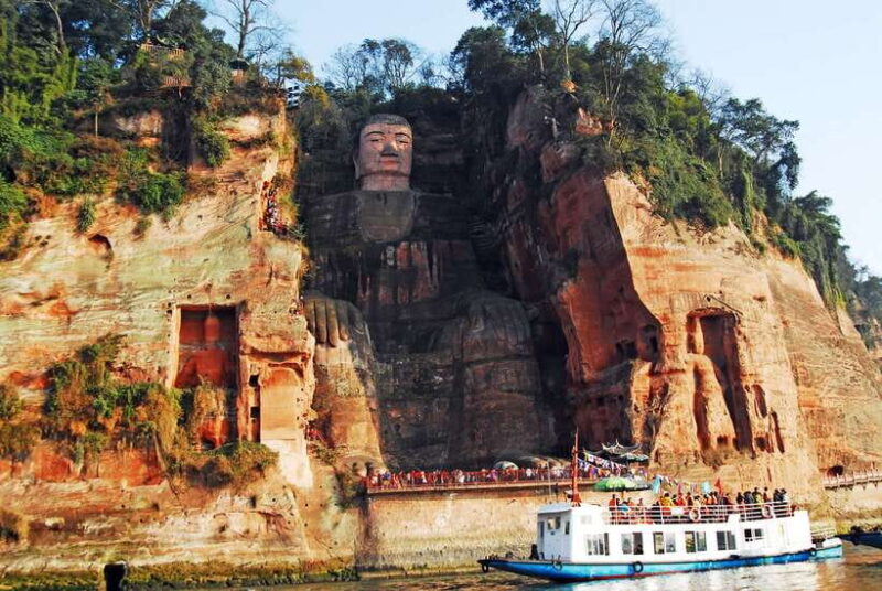 Private Tour: Discovering Pandas & the Majestic Giant Buddha - Key Points