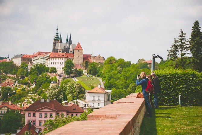 Private Tour: Explore the Majestic Prague Castle, Admission Incl. - Highlights of the Prague Castle Tour