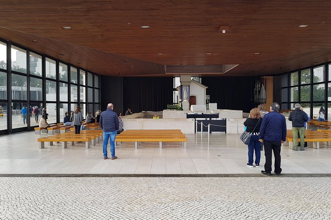 Private Tour Fátima - Nazaré - Batalha - Óbidos - The Sum Up