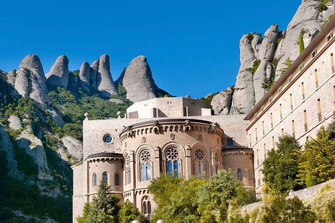 Private Tour from Barcelona to Montserrat - Key Points