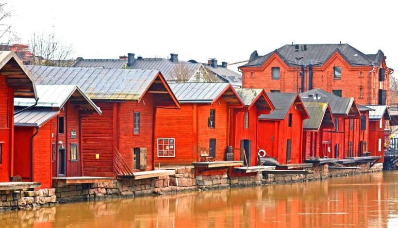 Private tour from Helsinki: All highlights & Medieval Porvoo - Analyzing the Cost and Experience