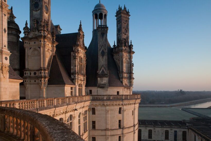 Private Tour from Paris to Loire Castles & Michelin Lunch - Analyzing the Value: Is It Worth It?