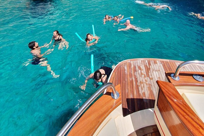 Private Tour From Sorrento to Capri - Gozzo Apreamare 10 - Traveler Reviews