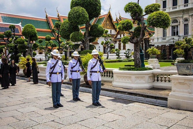 Private Tour : Grand Palace and Emerald Buddha Temple - Discovering the Grand Palace