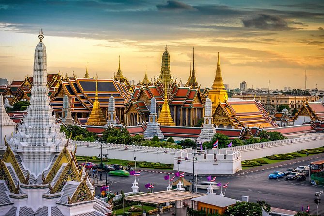 Private Tour: Grand Palace & Emerald Buddha Temple Experience - The Practicalities: Timing, Price, and Booking