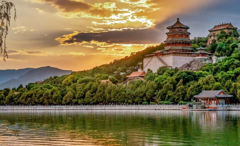 Private Tour-Great Wall Sunset & Hutong Walk - Key Points