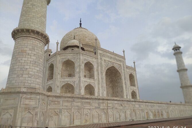 Private Tour guide for Taj Mahal - What’s the Value for You?