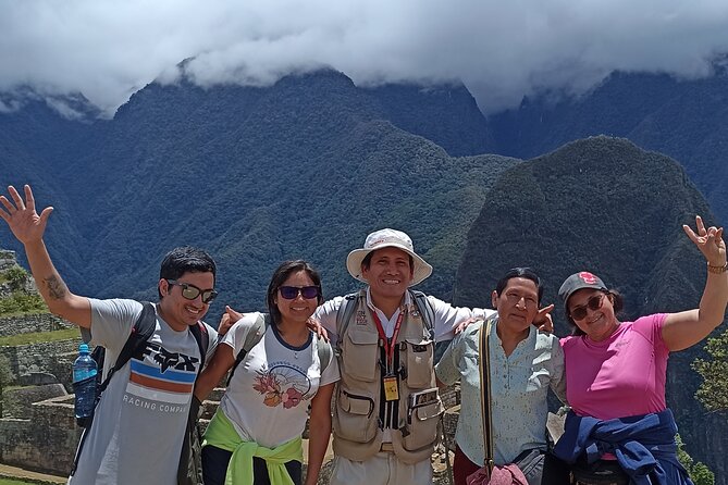 Private Tour Guide in Machupicchu From Aguas Calientes. - Booking Information