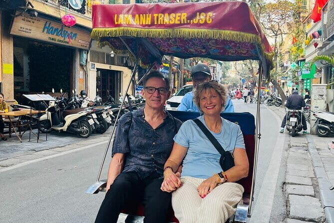 Private tour - Hanoi Old Quarter Cyclo Tour & Water Puppet Show - Exploring Hanois Old Quarter by Cyclo