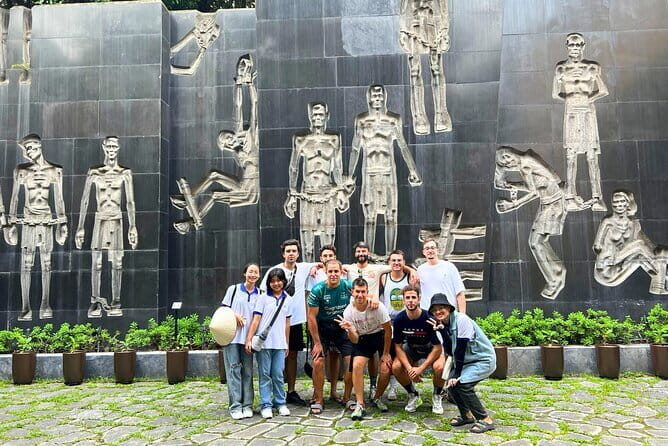 Private tour - Hanoi Old Quarter Cyclo Tour & Water Puppet Show - Exploring Ngoc Son Temple and Jade Island