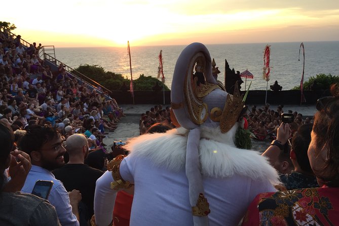 Private Tour: Highlights Uluwatu Temple & Southern Beaches Bali - The Sum Up