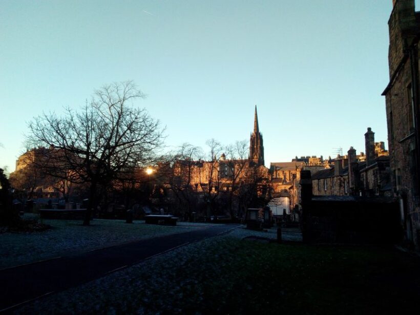 Private tour: History and Mystery in Edinburgh's Old Town - Exploring Edinburgh’s Old Town: A Walk Through Time